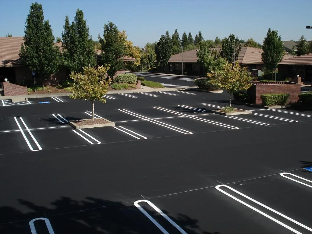 Commercial Asphalt Paving Benefits & Advantages - Paving Contractor